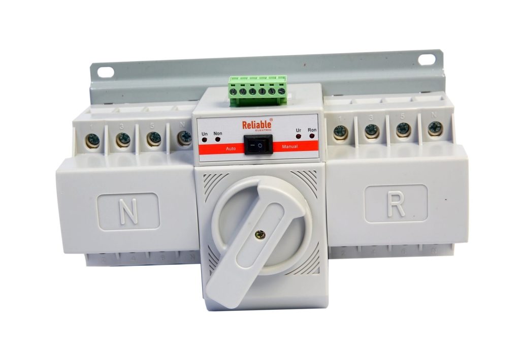 4P 63A, Breaker with Motor Type ATS of Reliable, L-N 220V 110V, Dual ...